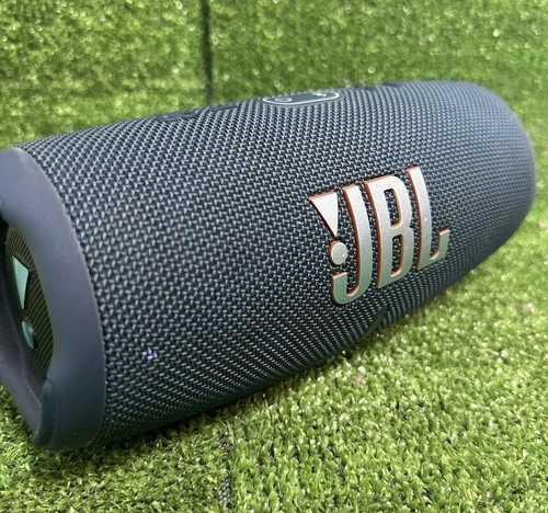 Портативная колонка JBL Charge 5