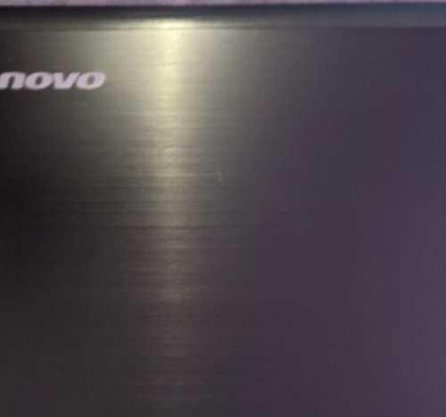 15.6" Lenovo V560, 750 ГБ, Core i5-480M, GeForce 320M 1 ГБ