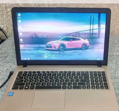 Asus intel Quad Core n5000, 8GB, ssd 256gb