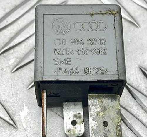 Реле 428 Audi Тт 8N