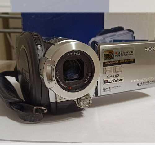 Видеокамера sony handycam HDR-UX7E