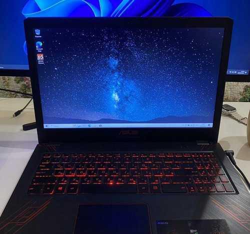 Игровой ноутбук Asus FX570U