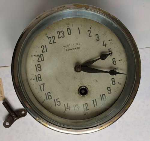 Часы корабельные Ленточмех Ленинград 24 час 1941 г
