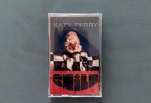 Аудиокассета Katy Perry - Smile (новая)