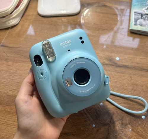 Фотоаппарат instax mini 11