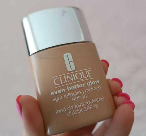 Clinique even better glow тональный крем cn28