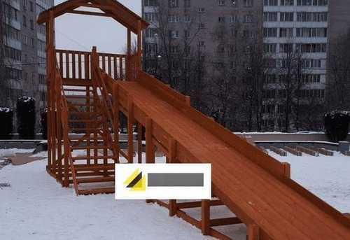 Зимняя горка, деревянная горка
