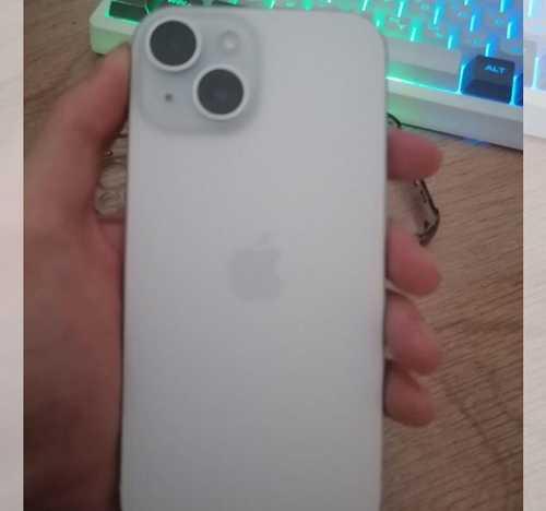iPhone 15, 128 ГБ