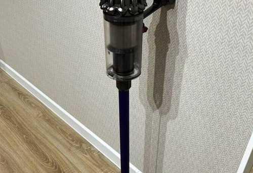 Топовый Dyson V11