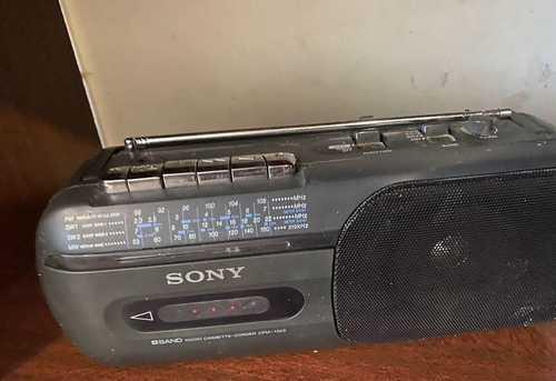 Радиоприемник- кассетник Sony