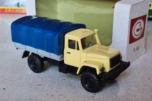 Газ-3308 Ручная работа. Раритет. (Миниград) М1:43