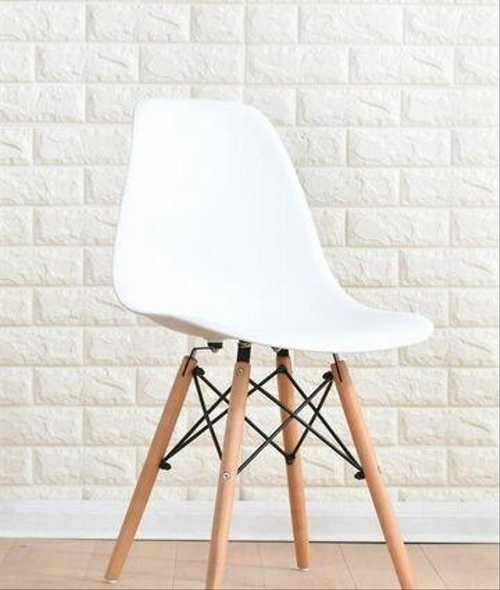 Стулья для кафе Eames