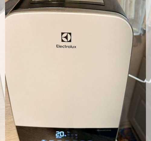 Увлажнитель воздуха Electrolux sensehealthline