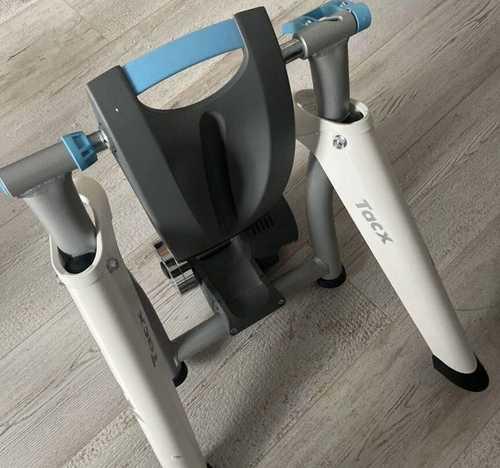 Велосипедный станок Tacx Flow SMART