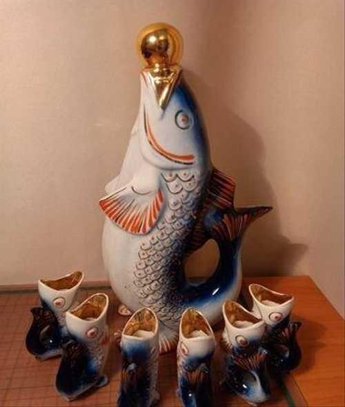 Штоф фарфоровый "Рыба с рыбками" СССР