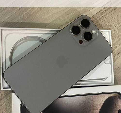 iPhone 15 Pro Max, 256 ГБ