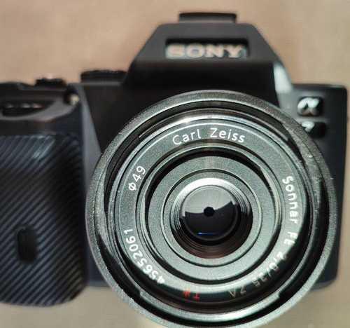 Sony Carl Zeiss Sonnar T* 35mm f/2.8 ZA (SEL-35F28