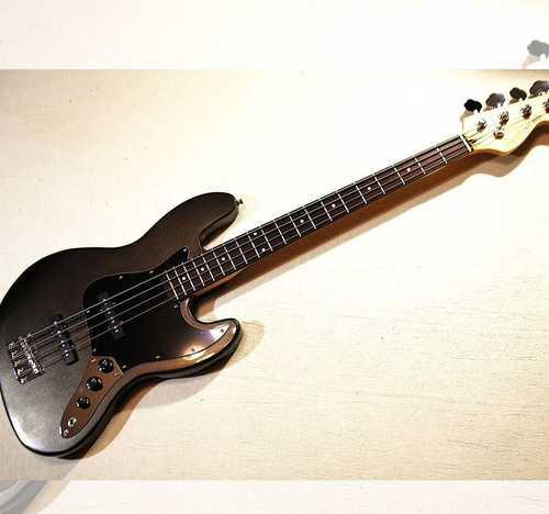 Бас-гитара Fender Squier Jazz Bass