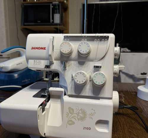 Швейная машина janome 210D