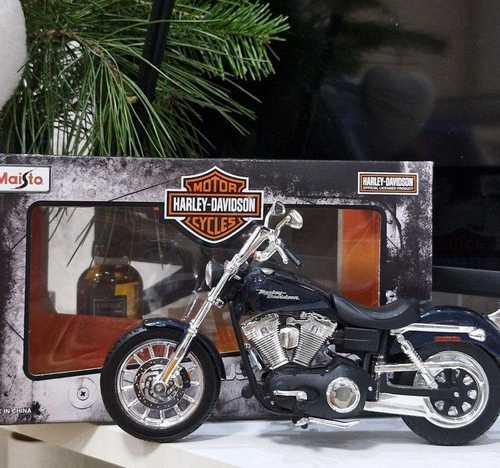 Мотоцикл Maisto Harley Davidson 2006 fxdbi 1:12