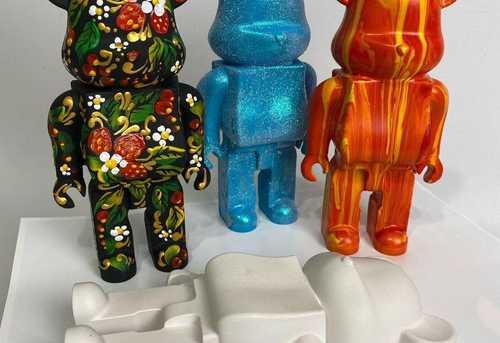 Мишка bearbrick из гипса\разукрась сам\