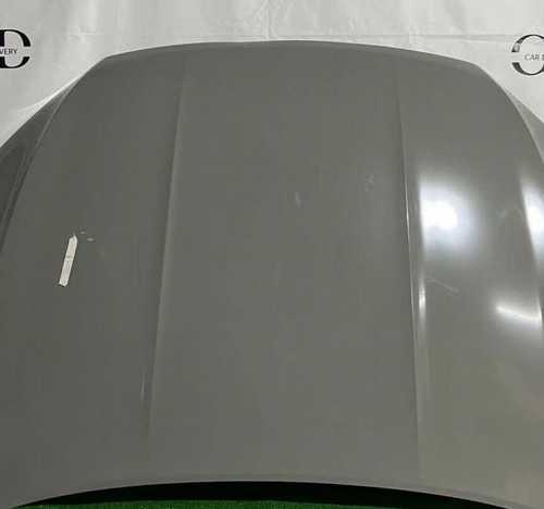 Капот на Geely Monjaro