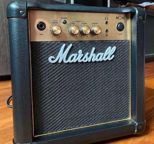 Гитарный комбоусилитель Marshall MG10