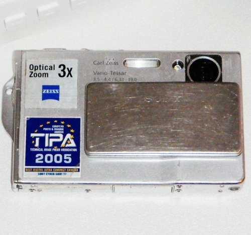 Цифровая мыльница Sony DSC-T7 (2005)