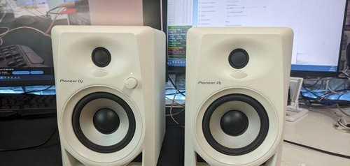 Полочная акустическая система Pioneer DJ DM-40 whi