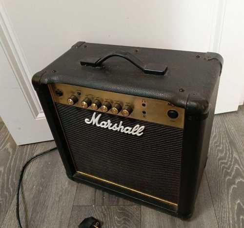 Гитарный комбоусилитель Marshall MG15CF