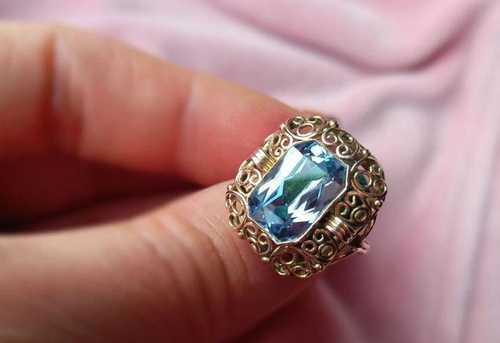 Винтажное золотое кольцо с природным кам. шпинель