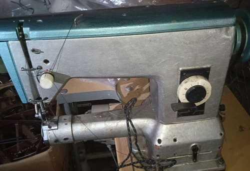 Промышленная швейная машинка рукавная