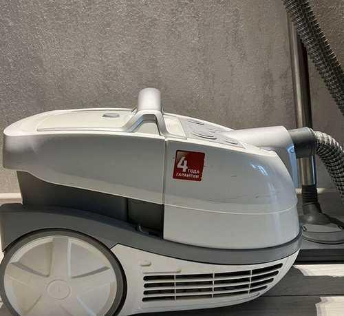 Моющий пылесос Zelmer 1700w