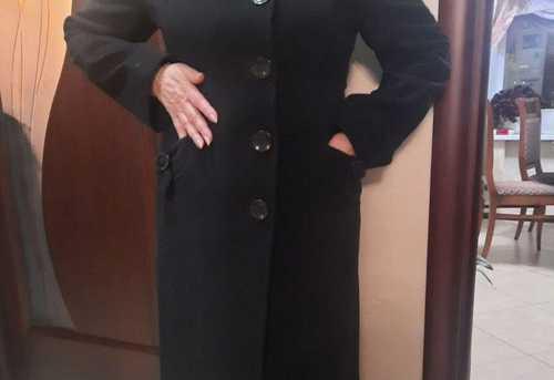 Осеннее женское пальто черное размер 52