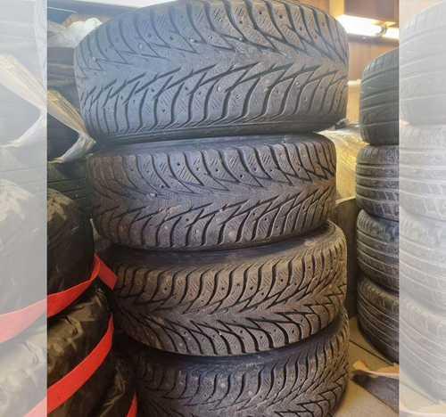 Yokohama Ice Guard IG35 215/60 R17 100T