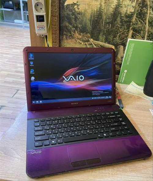 Яркий Sony Vaio PCG14 Core i3/6/320/1gb/14"/HD