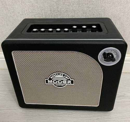 Mooer DH01 Hornet 15 bk