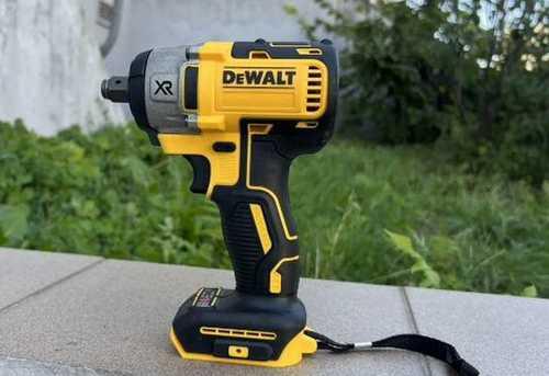 Гайковёрт аккумуляторный Dewalt 1800 N.m Тушка