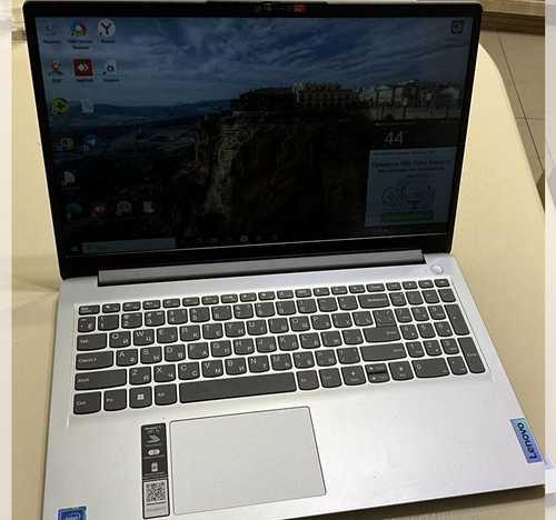 Ноутбук lenovo ideapad 1i