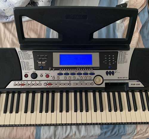 Синтезатор Yamaha psr550