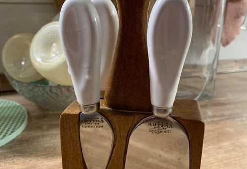 Набор ножей для сыра с подставкой artesa