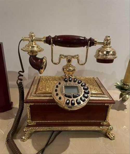 Настольный телефон под старину ретро стиля