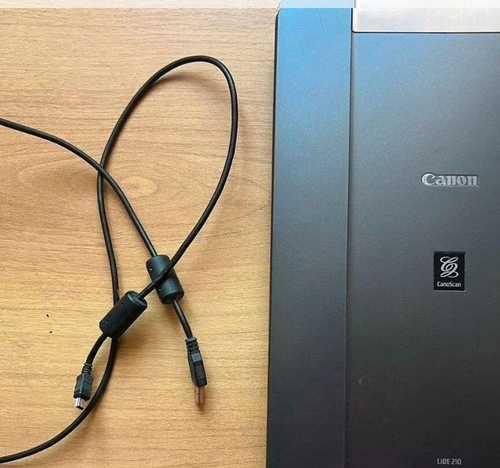 Сканер Canon lide 210