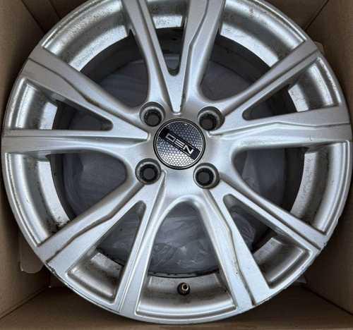 Продам литые диски r15