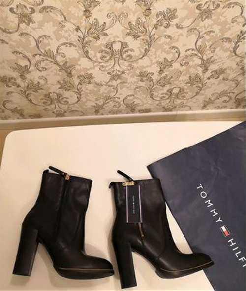 Tommy Hilfiger новые ботильоны оригинал р. 40