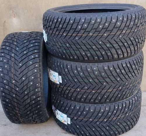 Arivo Ice Claw ARW7 235/45 R18 98T