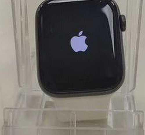 Смарт-часы Apple Watch SE 2022 44mm