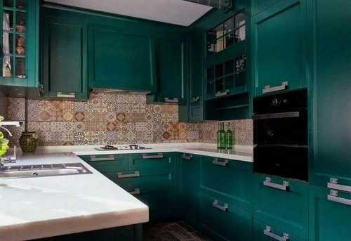 Зеленая кухня, кухонный гарнитур