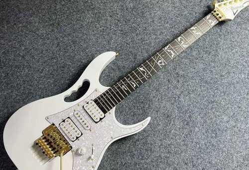 Новая электрогитара Ibanez Steve Vai, белая