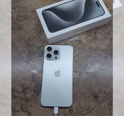 iPhone 15 Pro Max, 256 ГБ